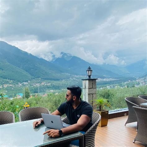 Rohit Soni On Linkedin When It Comes To Closing Your First Client