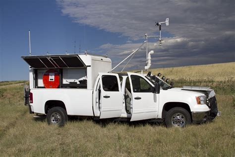 Storm Chase Vehicles Storm Chaser Tornado Chase Vehicle Chase Car