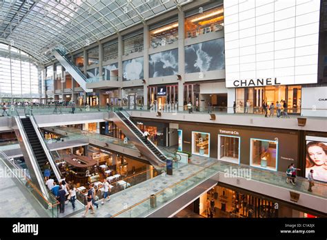 Marina Bay Sands Shopping Mall