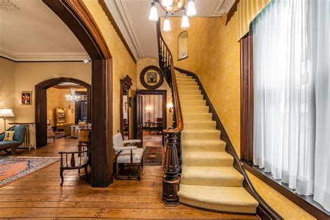 Italianate Architecture Interior