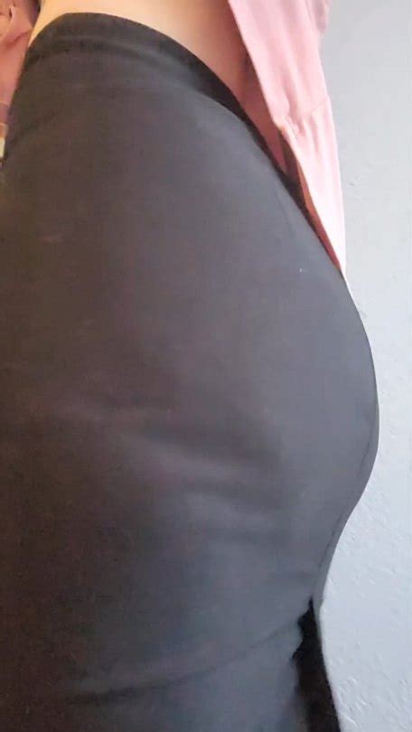 Surprisingly The Xp5000 Under A Pencil Skirt Isnt Tumbex