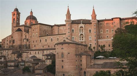Urbino Terre De La Renaissance Italissimo