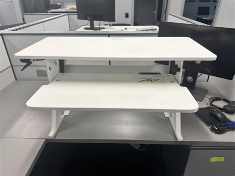 Help Identifying Desktop Riser Rit