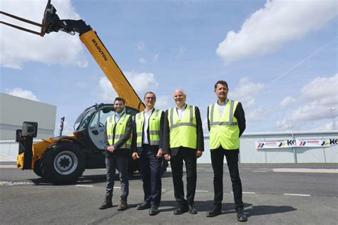 First Retrofit Electric Telehandler Previewed By Manitou And Kiloutou
