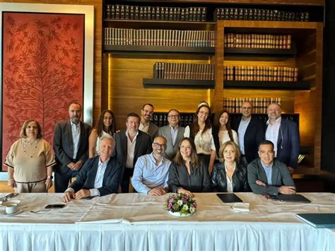 Melanie Devlyn Cede La Dirección De Grupo Devlyn A Juan Zamora