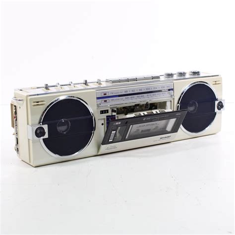 Sharp Gf 7 Portable Am Fm Stereo Radio Cassette Player Recorder