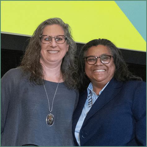 Dr Niki Munk Receives Amta Distinguished Service Award Massage