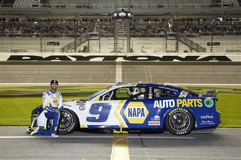 Chase Elliott Returning At Martinsville The Checkered Flag