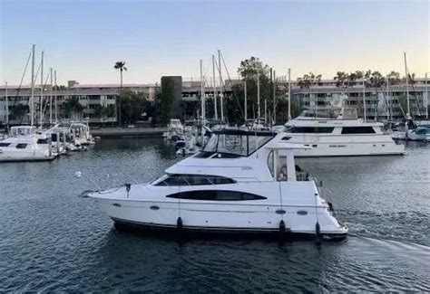 39 Carver 2000 396 Motor Yacht Xena For Sale