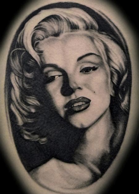 Marilyn Monroe With Tattoos Drawing