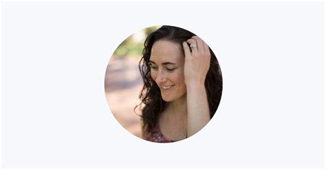 ‎sarah Thacker Apple Music