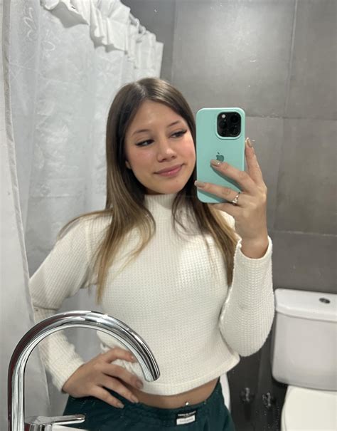 F18 My Very Average Face Before School Sexy