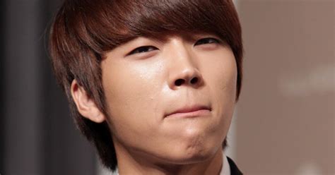 포토엔 인피니트 우현 월드투어 긴장돼요~