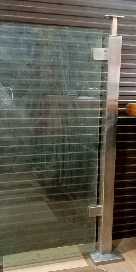 Rectangular Stainless Steel Glass Holding Balusters 11inch At Rs 2650