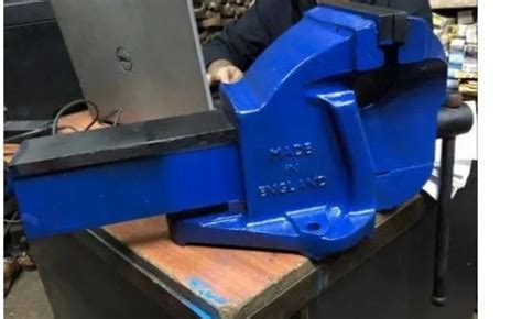 Stainless Steel Table Vice Swivel Base 8 Inch At ₹ 2500piece In