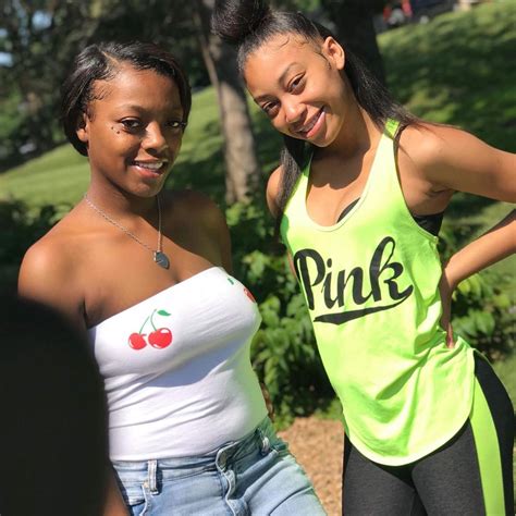 Miss Mench 612 Shesfreaky