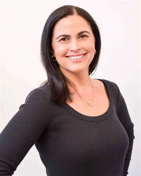 Dorell Pounds Aquarius Spa And Salon