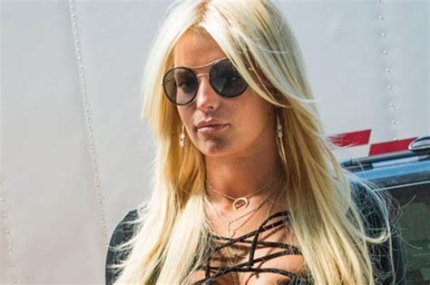 Jessica Simpson Paraded Around New York City With Her Cleavage Bursting