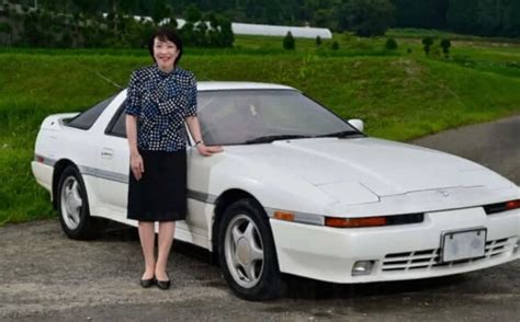 Sanae Takaichi Sorprende Al Manejar Su Toyota Supra De 1991