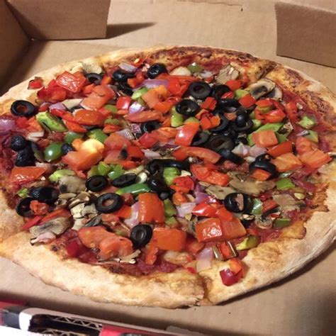 Hideaway Pizza Food And Restaurant Delivery Order Online Bringmethat