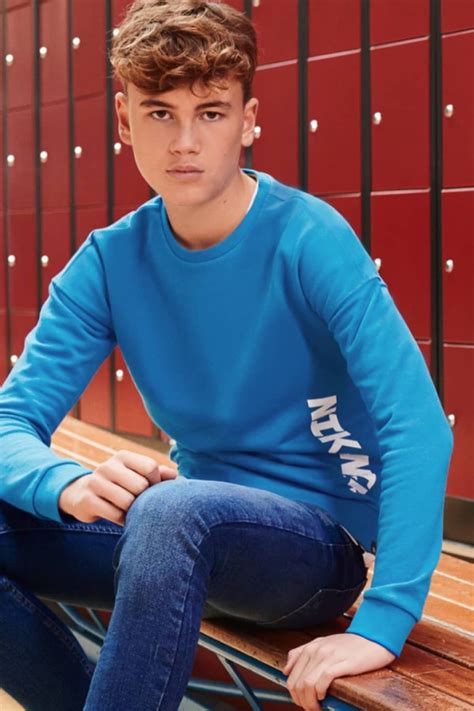 Men Noah Sem Bullet Models