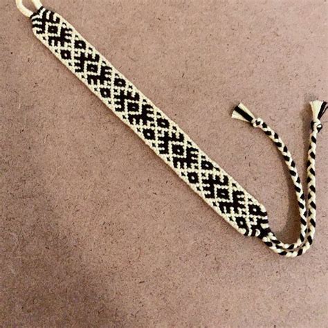 37 Braclet Ideas String Bracelet Patterns Diy Friendship Bracelets