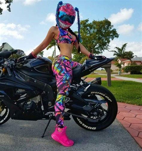 Pin By Handerson On Motos Biker Girl Motorbike Girl Motorcycle Girl