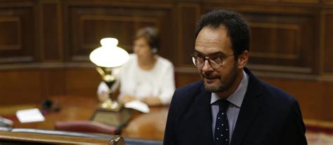 Antonio Hernando Deja Su Acta Como Diputado Para Reincorporarse Al