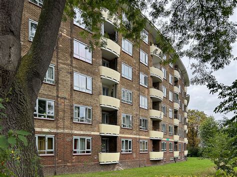 Shadows And Light Sidney Boyd Court