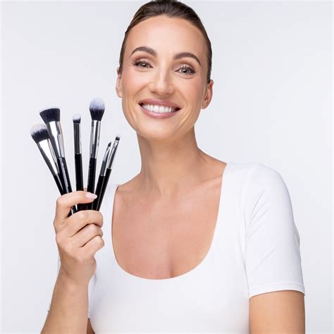 Notino Makeup Brushes Essential Professional Make Up Brushes And Sponge Set Sada štětců S Pouzdrem