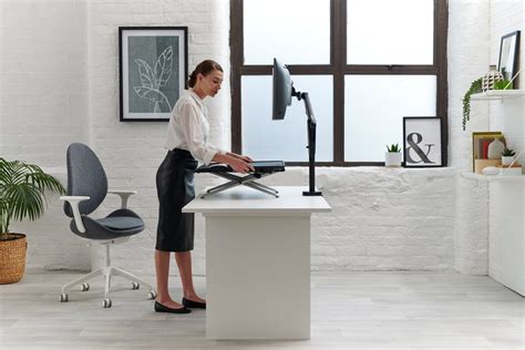 Monto Sit Stand Riser Gives Option To Work Standing Or Sitting At Any Desk