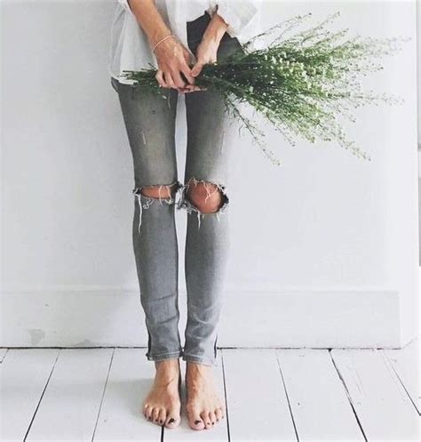 Pin By Meli On Mindy~ Grey Jean Fashion Ripped Jean