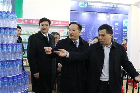 雷绍业林涛林涛甘肃林涛县大山谷图库