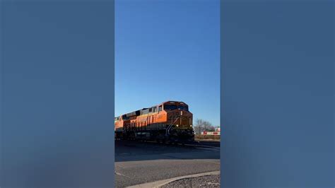 Cool Shot Of A Bnsf Et44ach Leading A Taconite Train Youtube