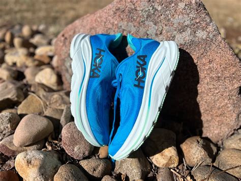 Hoka Clifton Vs Mach Which Neutral Cushioned Trainer To Pick