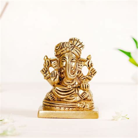 Ganpati Bappa Morya 😍 Celebrate The Divine Arrival Of Bappa Into Your