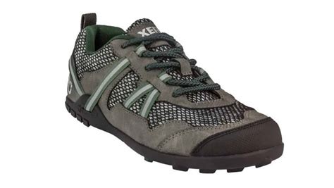 8 Best Wide Toe Box Hiking Shoes That Dont Squish Toes