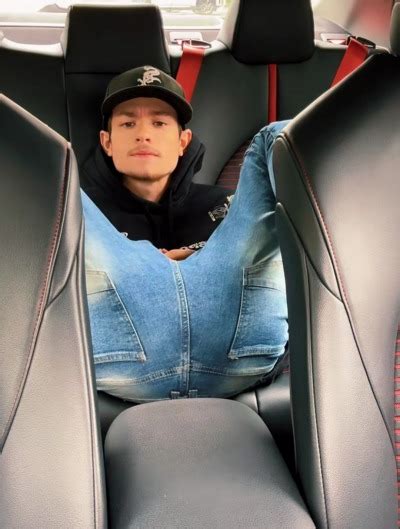 Skinny Jeans 👖 Tumbex Skinny Jeans 👖 Tumbex