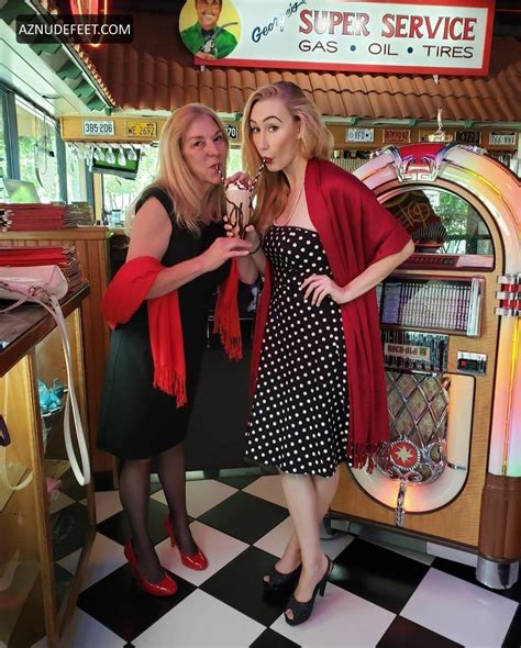 Grace Flicker Feet Aznudefeet