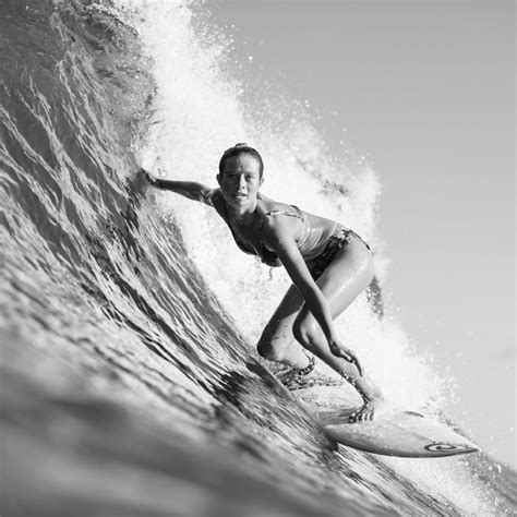 Distraction A Short Surf Story Surfgirl Magazine