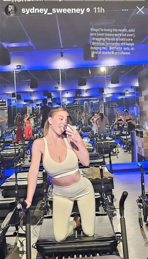 Sydney Sweeneys Athleta Workout Set Is Only 158 Sydney Sports Bra