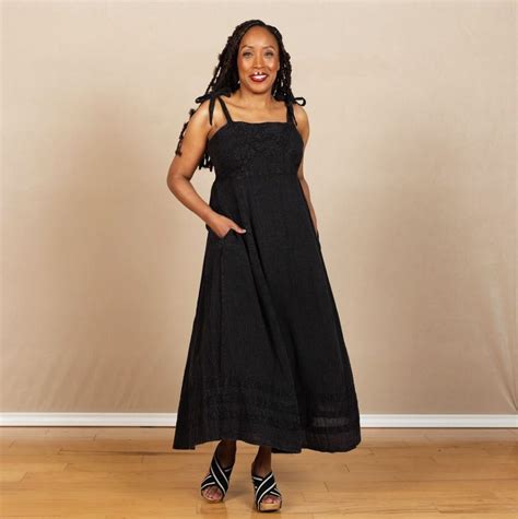 22 Stylish Black Sundress Outfit Ideas For Summer Casual Aesthetic