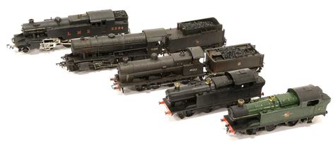 Lot 142 Constructed Kits With Motors