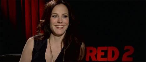 Rood 2 Mary Louise Parker