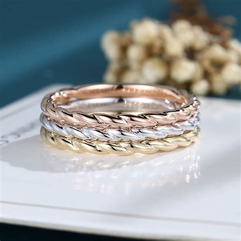 Simple Female Gold Wedding Rings
