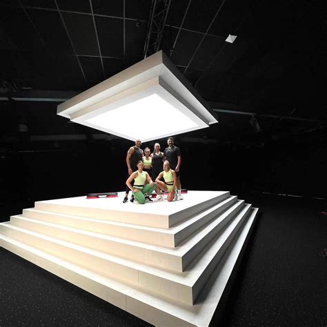 Dee Rowell Deerowell • Instagram Photos And Videos