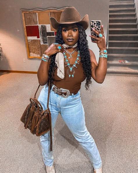 53 Trail Ride Outfits Ideas Outfits Cowgirl Style Outfits Cowgirl