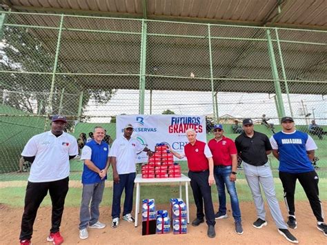 Puello Pide A Jóvenes Cultivar Los Valores Familiares Al Hacer Donativo