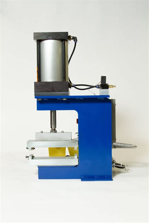 Smaco Model No 500 Pneumatic Driven Vulcanizer Smaco