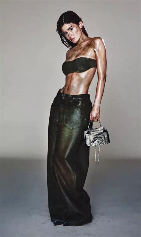 Kylie Jenner Covers Chest With Hands As She Strips Topless For Racy Photoshoot Daily Star